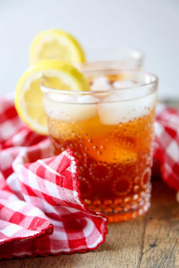 Spiked Iced Tea Rum Cocktail Recipe - The Food Blog