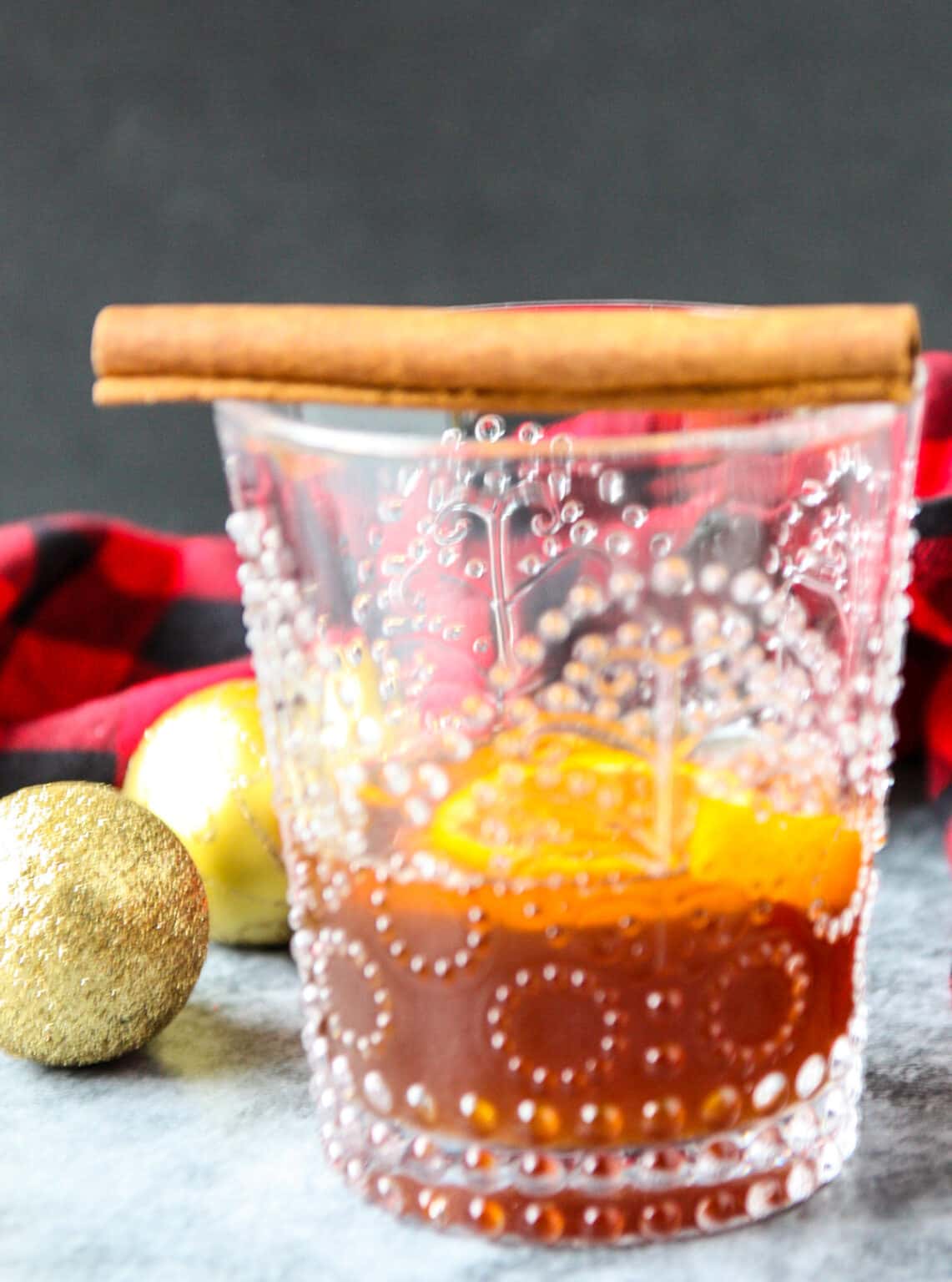 Gingerbread Old Fashioned Cocktail - The Food Blog